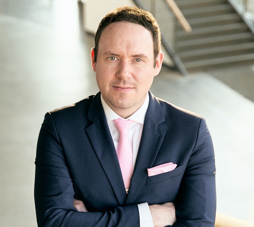 NBS Northern Business School | Zwischen Kirche, Hochbahn und Non-Profit ...